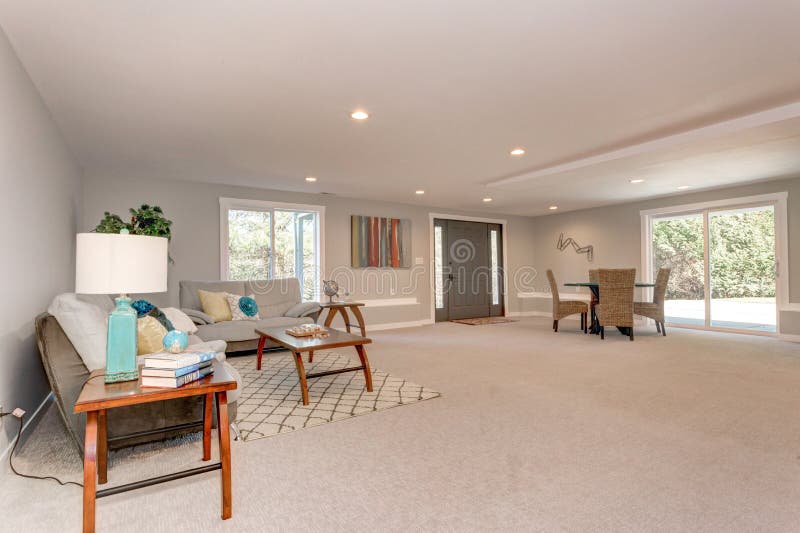 Home Entrance with Lots of Space Stock Photo - Image of cocktail ...