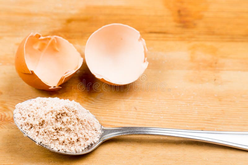Home Made Calcium Supplement Grounded Egg Shells Stock Photos - Free ...