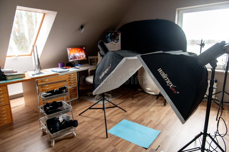 Home Photo Studio Interior or Photographer`s Workplace Editorial ...