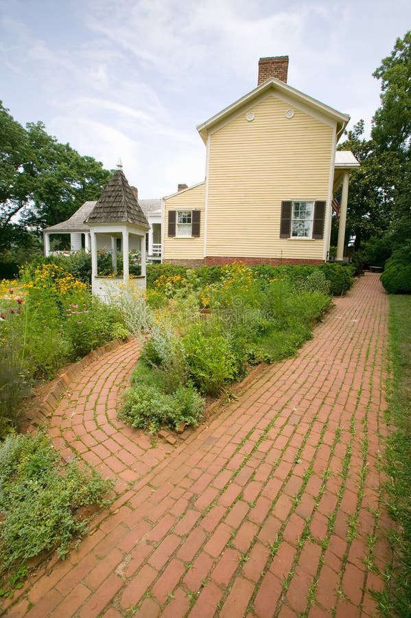 Home of President James Monroe Stock Image - Image of gardens, site ...
