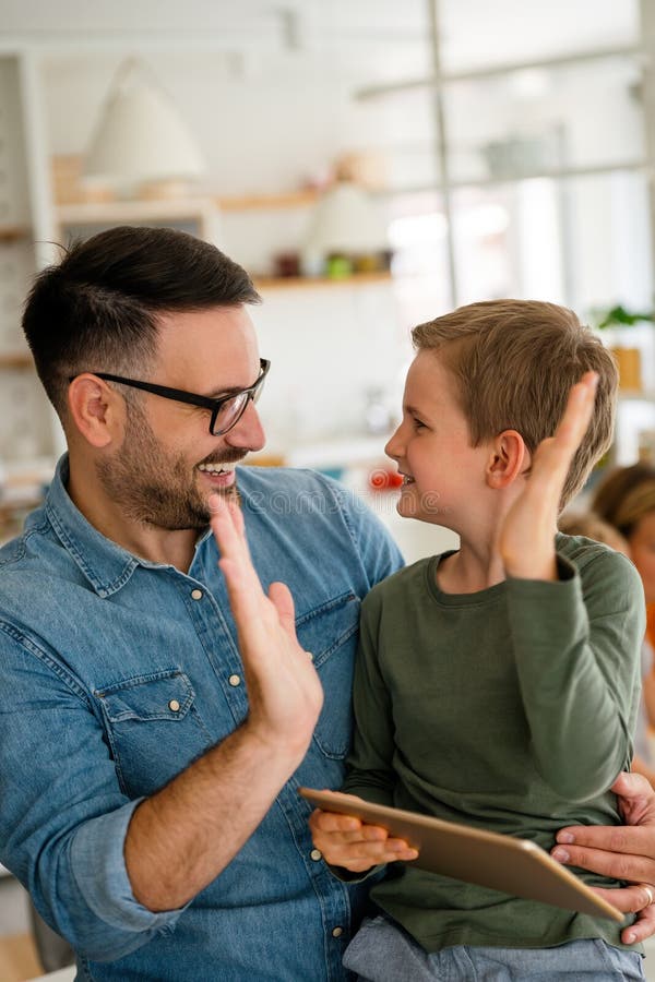 Home Schooling Social Distance E-learning Online Education Concept ...