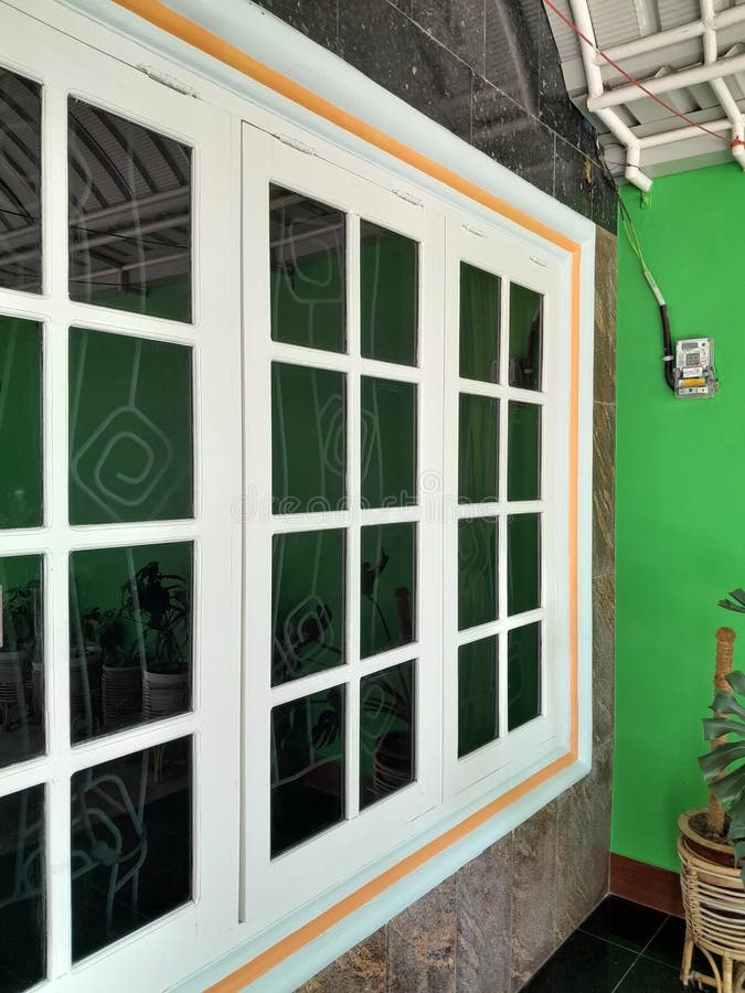 Home Windows Made of Wood with Unique and Iconic Designs that Look so ...