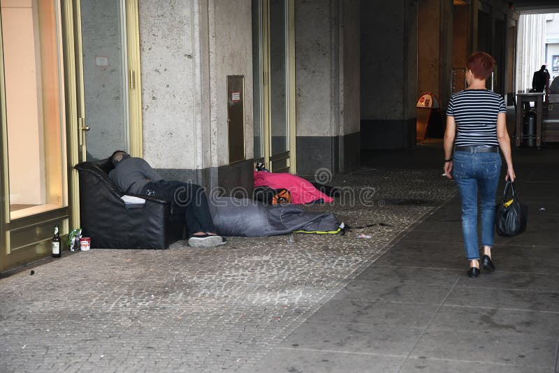 Homeless in berlin editorial image. Image of benhavn - 123711950