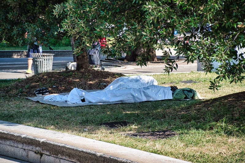 Homeless People on the Streets of Milan Editorial Image - Image of ...