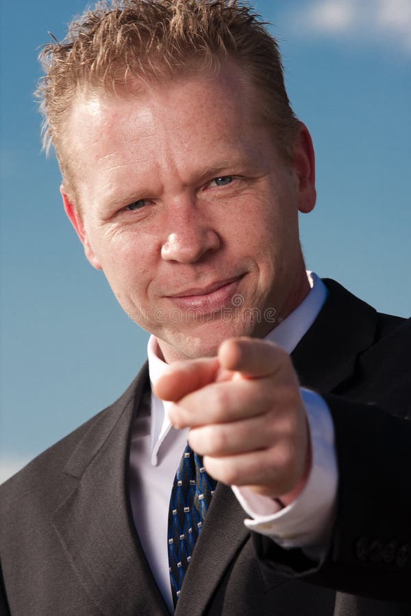 Homem apontando imagem de stock. Imagem de nuvens, conceptual - 9429911