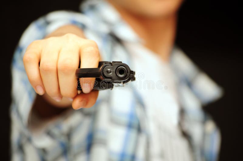 Homem com arma imagem de stock. Imagem de detalhe, arma - 31504631