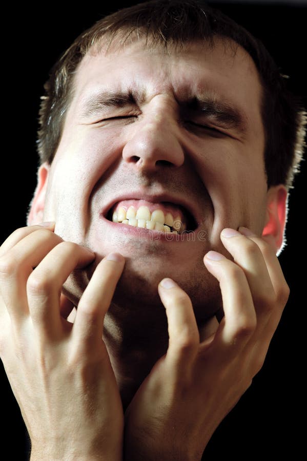 Homem gritando foto de stock. Imagem de emocional, humano - 17529122