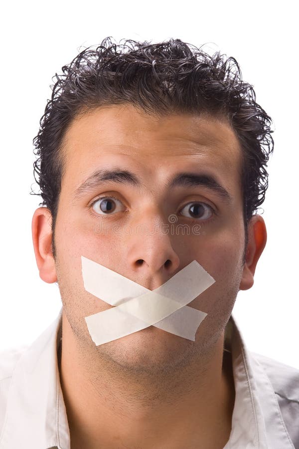 Homem Latin Novo Com Boca Fechada. Foto de Stock - Imagem de olhar ...