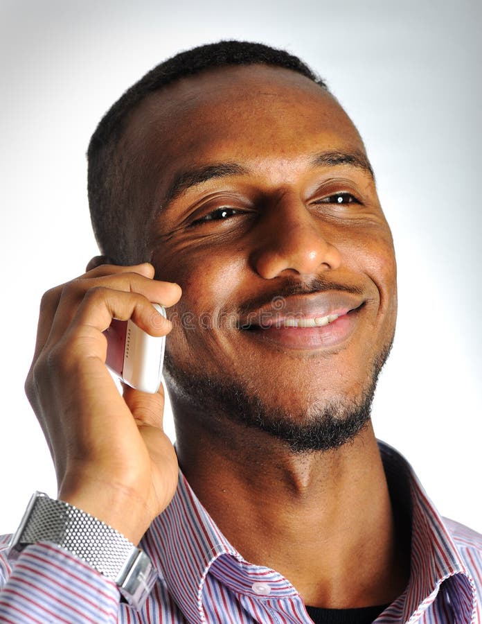 Homem Negro Feliz E Do Sorriso Foto de Stock - Imagem de retrato ... Homem Negro Feliz E Do Sorriso Foto de Stock - Imagem de retrato ...