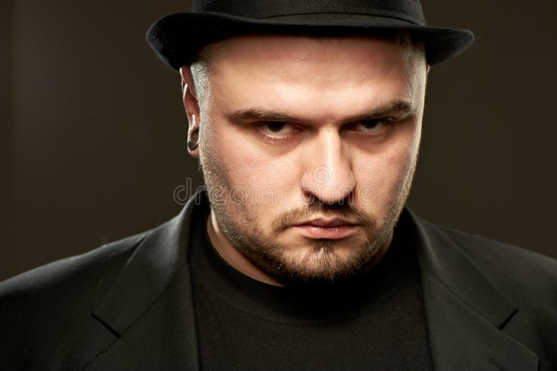 Homem no preto. foto de stock. Imagem de humano, preto - 18670632