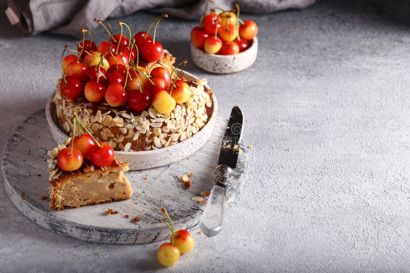 Berry fruit cake stock photo. Image of organic, pastry - 189629598