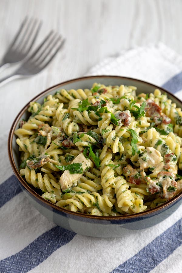 Homemade Chicken Spinach Alfredo Rotini Pasta in a Bowl, Side View ...