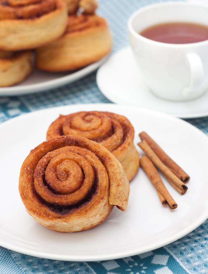 Homemade cinnamon rolls stock image. Image of foods, breakfast - 31872985