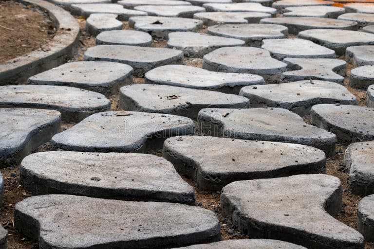 Homemade Concrete Interlock Blocks Pathway Pattern DIY Project Photo ...