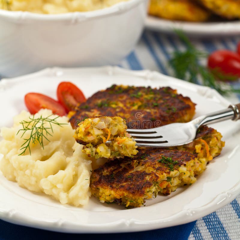 Homemade Crab Cakes stock image. Image of lemon, fresh - 59103493