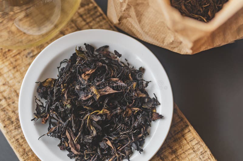 Homemade dry tea leaves stock image. Image of fermented - 247469117