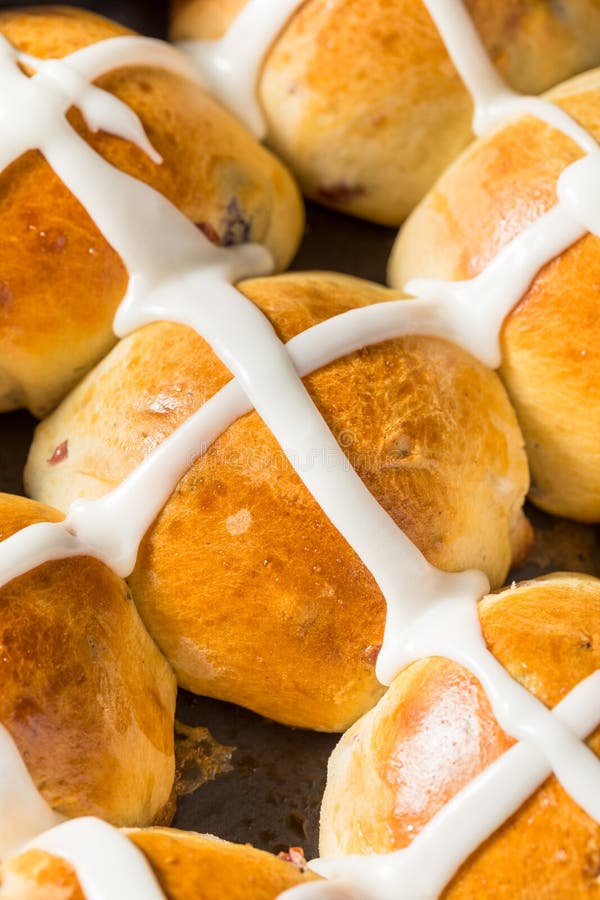 Homemade Easter Hot Cross Buns Stock Photo - Image of raisin, religion ...