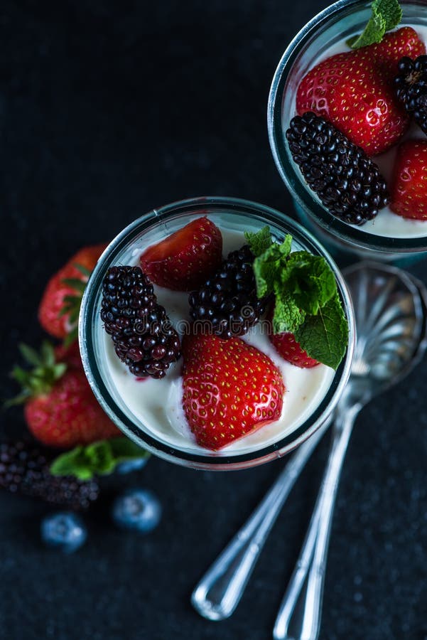 Strawberry Parfait White Background Spoon Stock Images - Download 704 ...