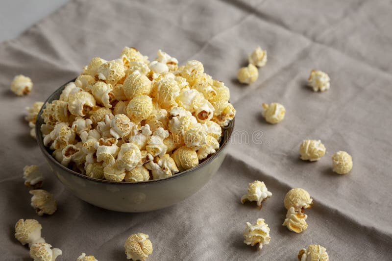 Homemade Kettle Corn Popcorn in a Bowl, Side View. Stock Photo - Image ...
