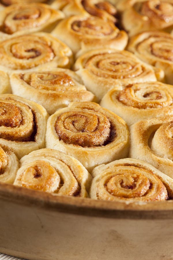 Homemade Mini Cinnamon Rolls Stock Photo - Image of dough, spiral: 29038338