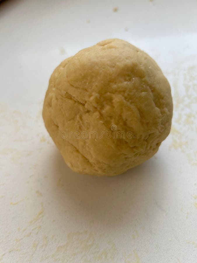 Homemade Pasta Dough Ball Resting Stock Photo - Image of kitchen, massa ...