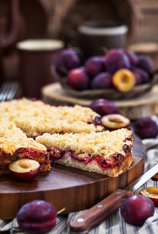 Homemade plum crumble cake stock image. Image of cake - 229751641
