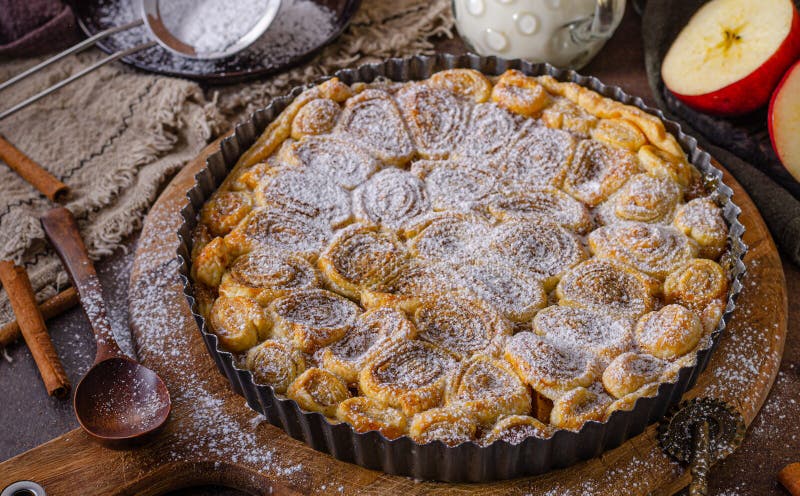 Homemade rustic apple pie stock image. Image of american - 177866715