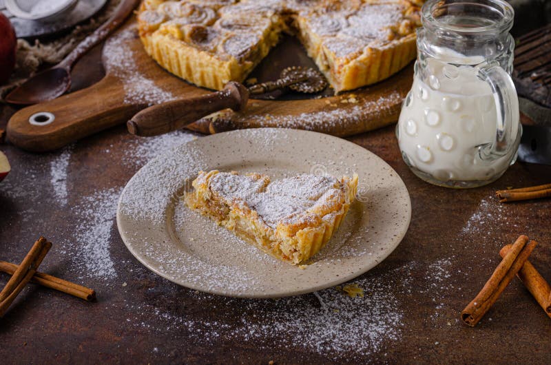 Homemade rustic apple pie stock photo. Image of crust - 177868992
