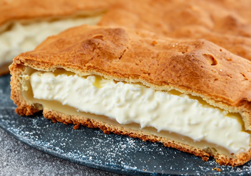 Shortbread pie stock illustration. Illustration of table - 298039917