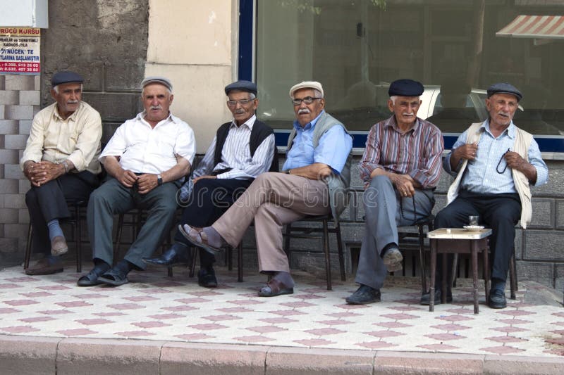 Homens turcos fotografia editorial. Imagem de barba, homens - 22365062