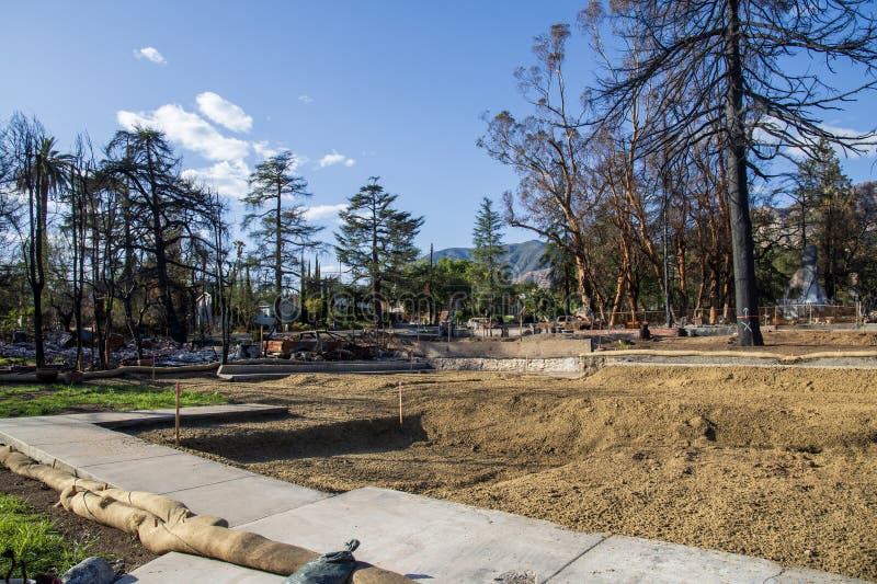 Homes Destroyed in the Altadena Wildfires in Altadena California Stock ...