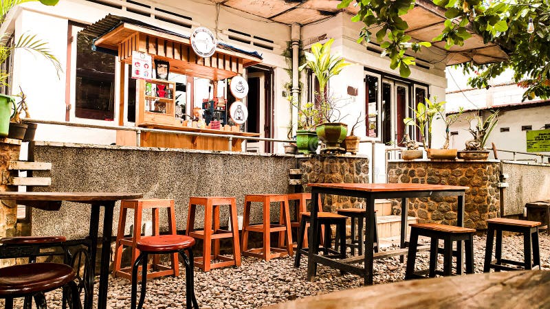 Homes Restauran Bar Nature Warm Editorial Photography - Image of meal ...