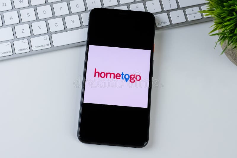 HomeToGo App Logo on a Smartphone Screen. Editorial Image - Image of ...