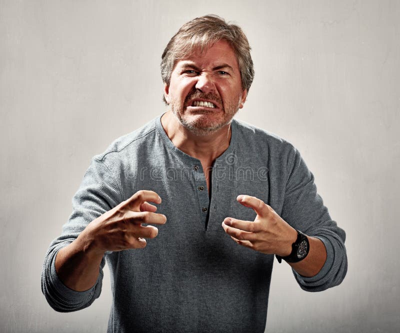 Homme agressif photo stock. Image du invahissant, émotion - 89859482