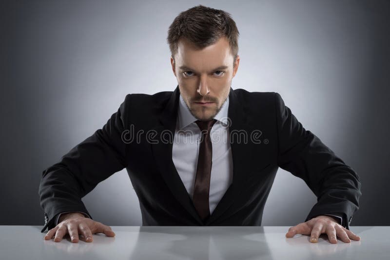 Homme autoritaire. photo stock. Image du expression, lifestyle - 33030632