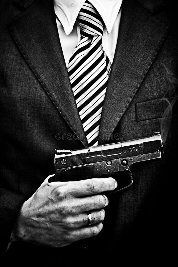 Homme avec l'arme image stock. Image du mains, masculin - 11568053