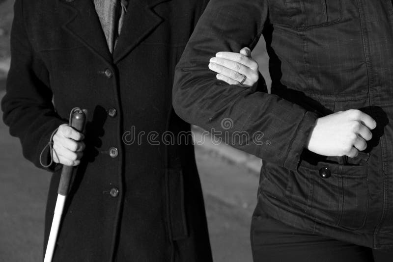 Homme Borgne/malvoyant D'accompagnement Image stock - Image du bras ...