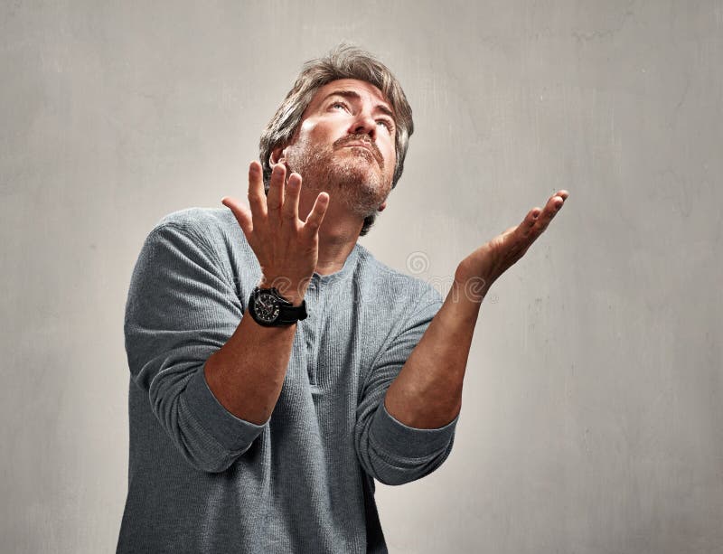 Homme docile photo stock. Image du docile, gens, prier - 93837976