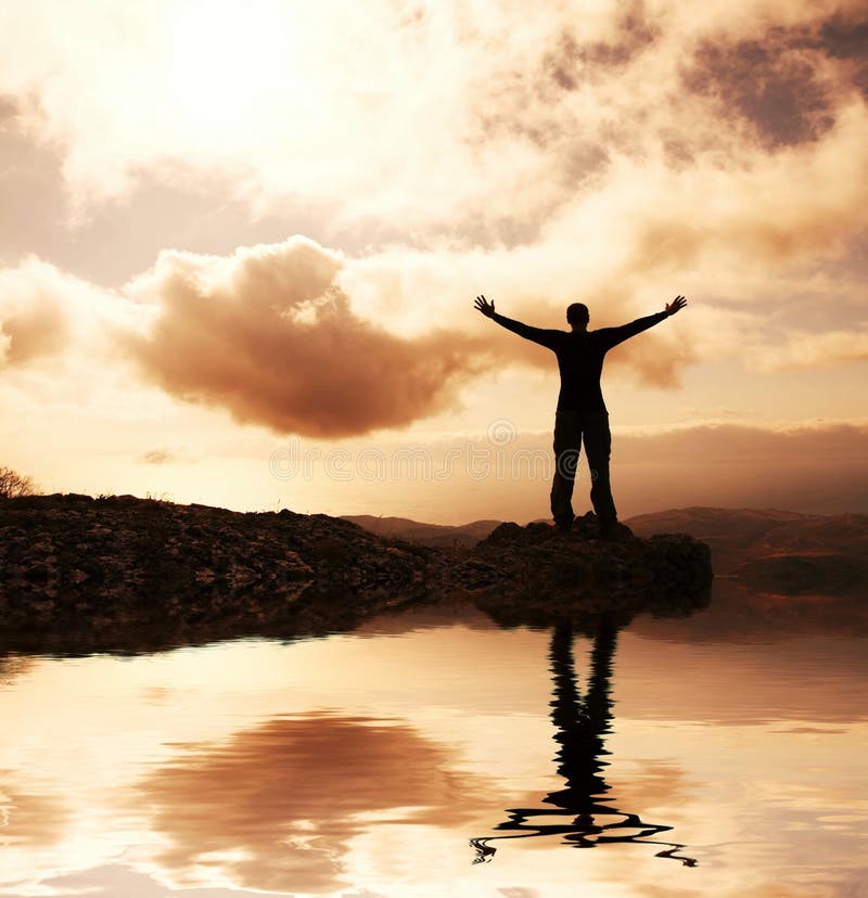 Homme heureux image stock. Image du environnement, joie - 9905717