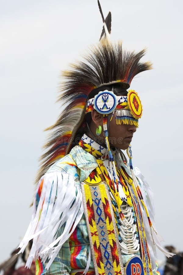 Le shaman indien image stock. Image du chaman, danse - 12633879