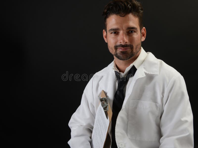 Homme italien bel image stock. Image du modèle, attrayant - 45055809