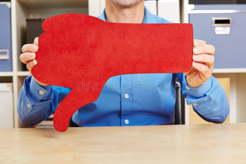 Pouces Rouges De Main Vers Le Bas Image stock - Image du dangereux ...