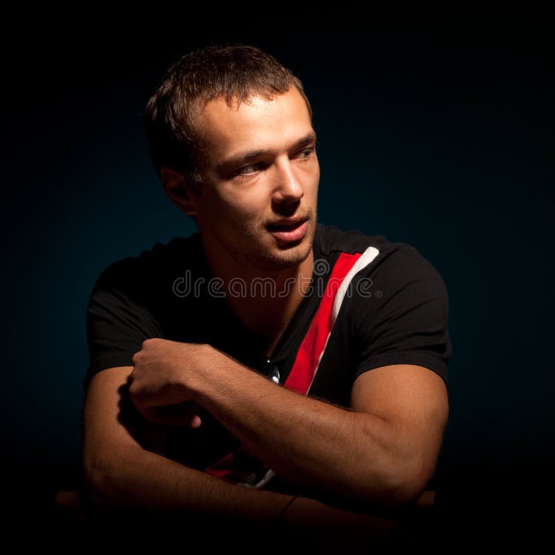 Homme pensif photo stock. Image du pose, pensif, caucasien - 10228406