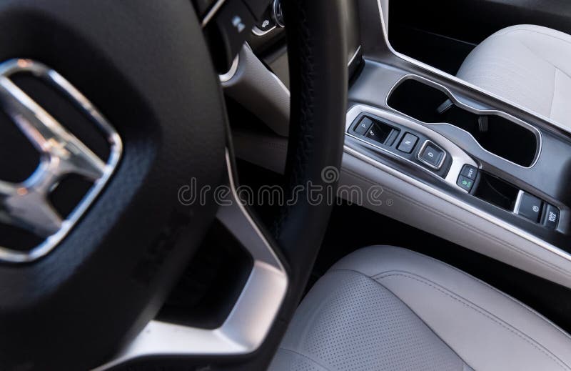 Honda Accord Interior with Push Button Automatic Transmission 2.0 Turbo ...