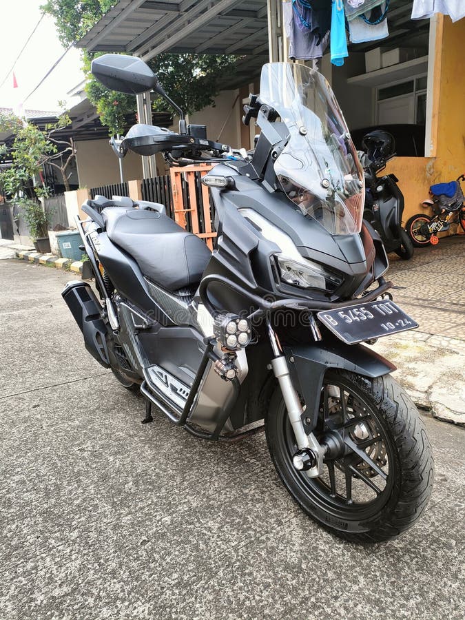 Honda Adv 150 2018 Black Edition Full Protection Bar Editorial ...