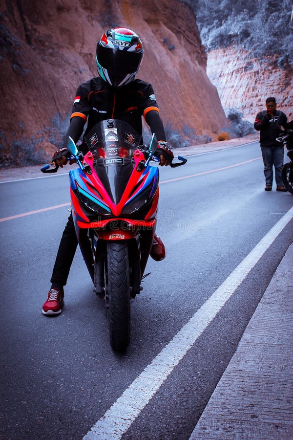 Honda CBR150 sunmory editorial photo. Image of motorcycling - 223961126