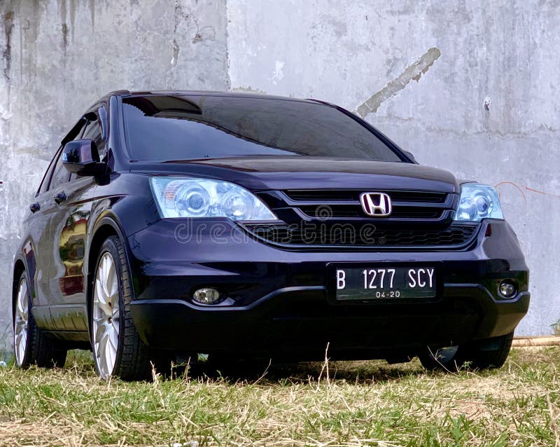 Honda crv gen 3 editorial stock image. Image of simple - 261610004