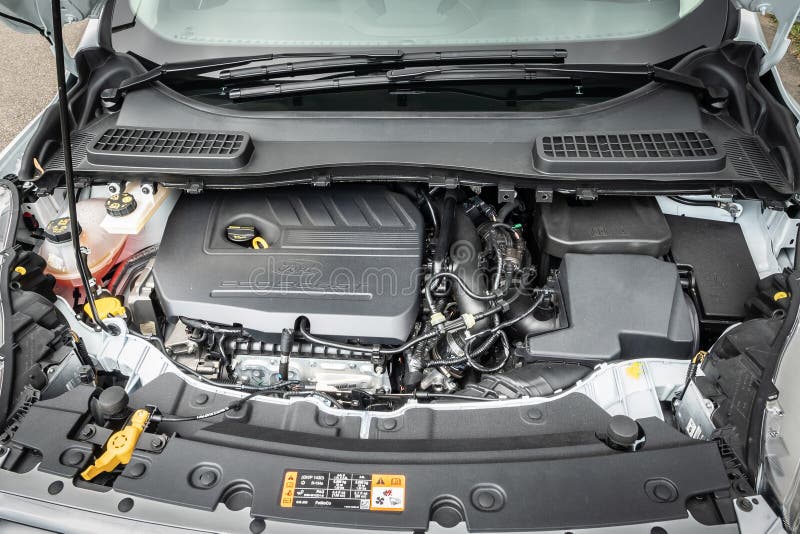 Ford Kuga 2018 Engine editorial photography. Image of vehicle - 139376167