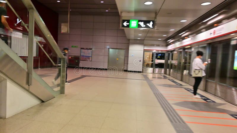 Hong Kong Subway Train Station Platform Video Stock Video - Video of ...