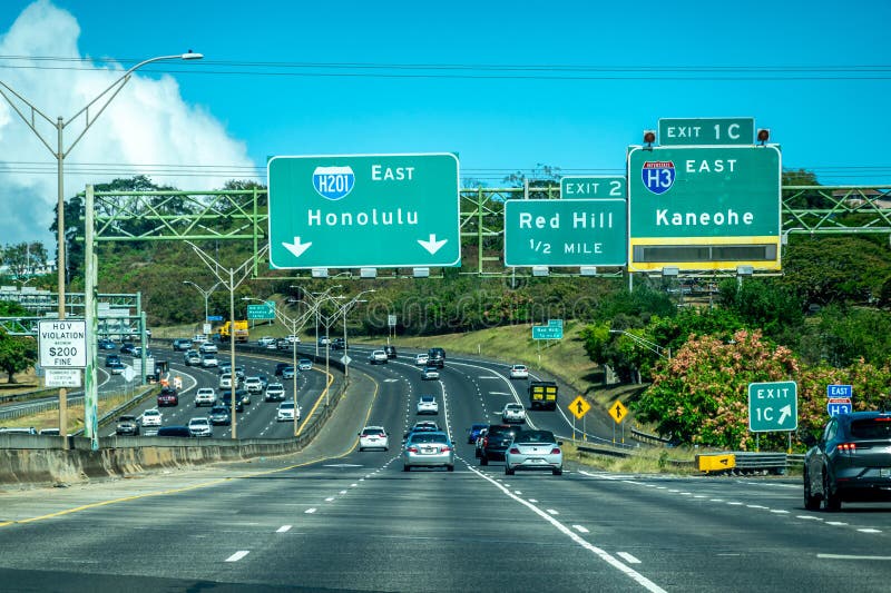 Honolulu Hawaii Cityscape and Road Scenes Editorial Photo - Image of ...